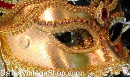BAROQUE MASQUERADE MASKS: Detailed Brocade Masks